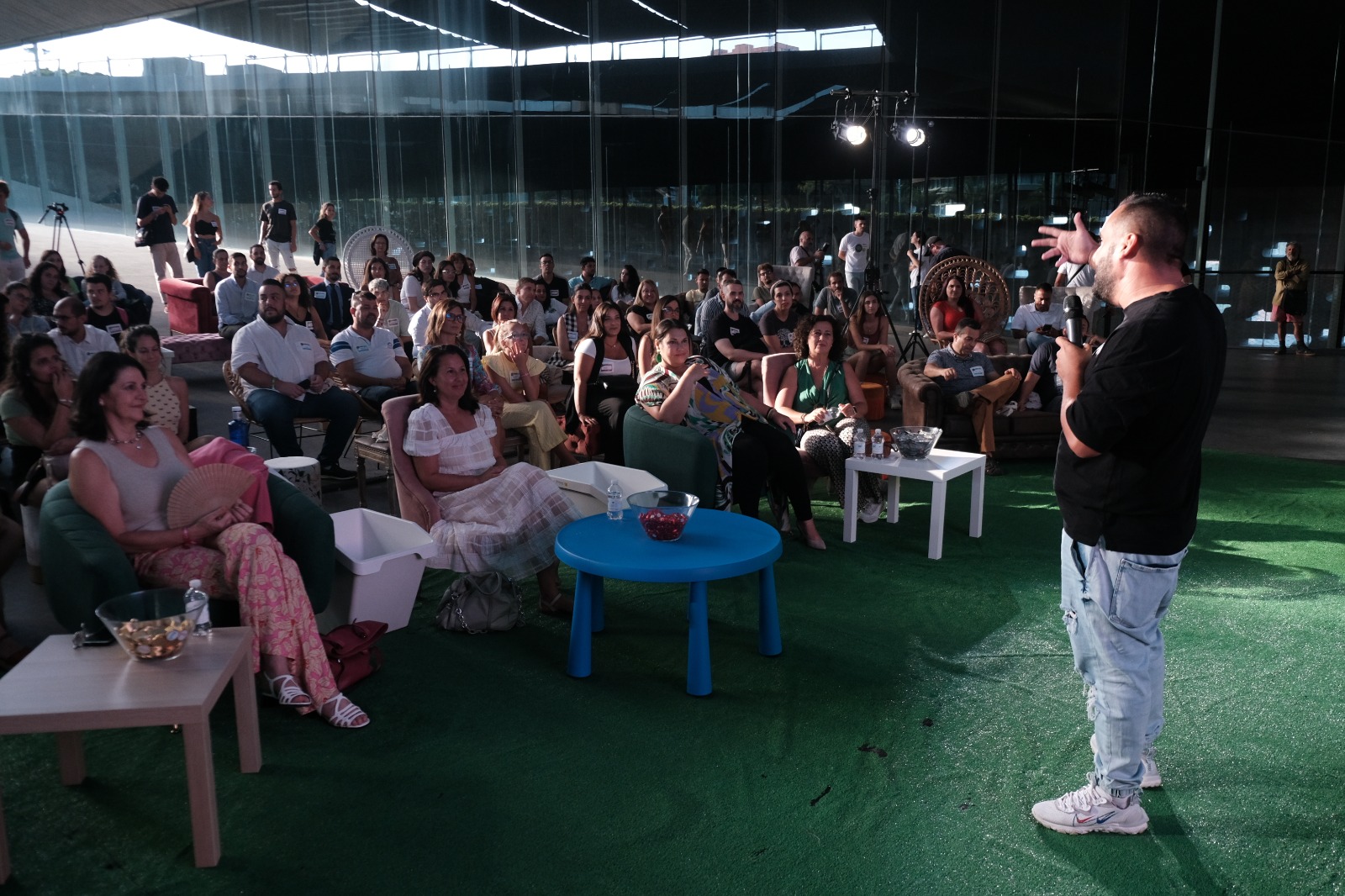 El Cabildo conecta jóvenes y empresas en la segunda edición del Ponos ...